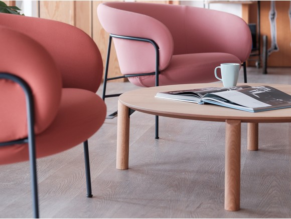 Mesa baja redonda Juno Ondarreta | Mobel 6000 | Seismil Studio